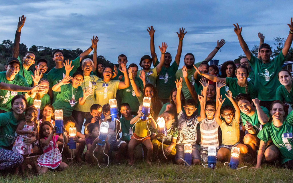 Liter of Light - Solar lamps from PET bottles to illuminate slums ...